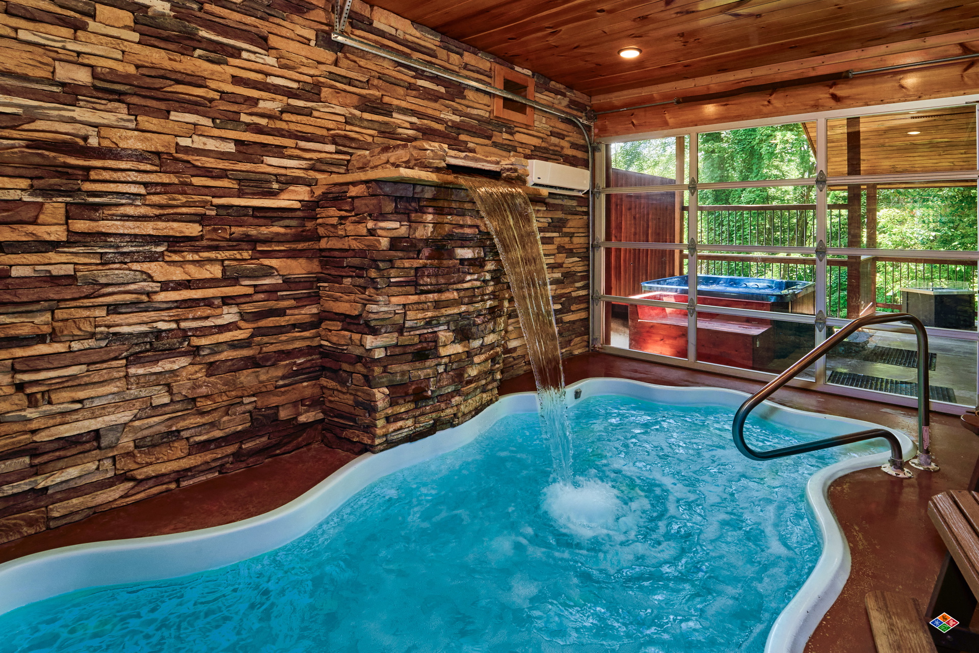 Rustic Cabin With Indoor Pool 20 Vacation Rentals With Private Indoor