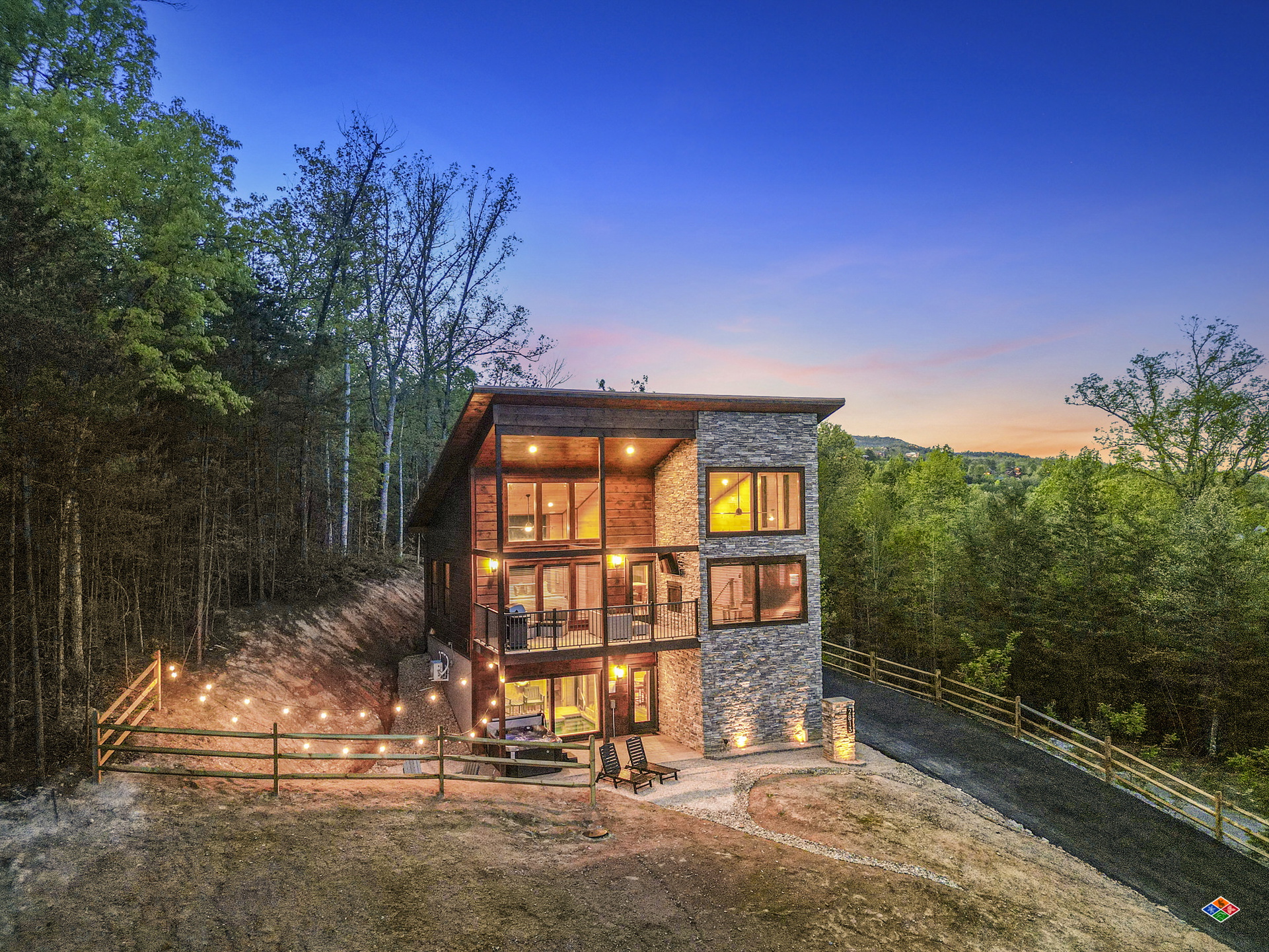 Cedar Cabin Pigeon Forge Cabins — Cedar Forest