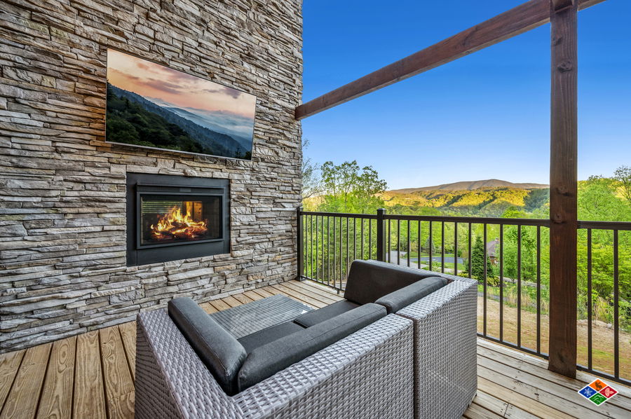 Cedar Hawk Springs Cabin