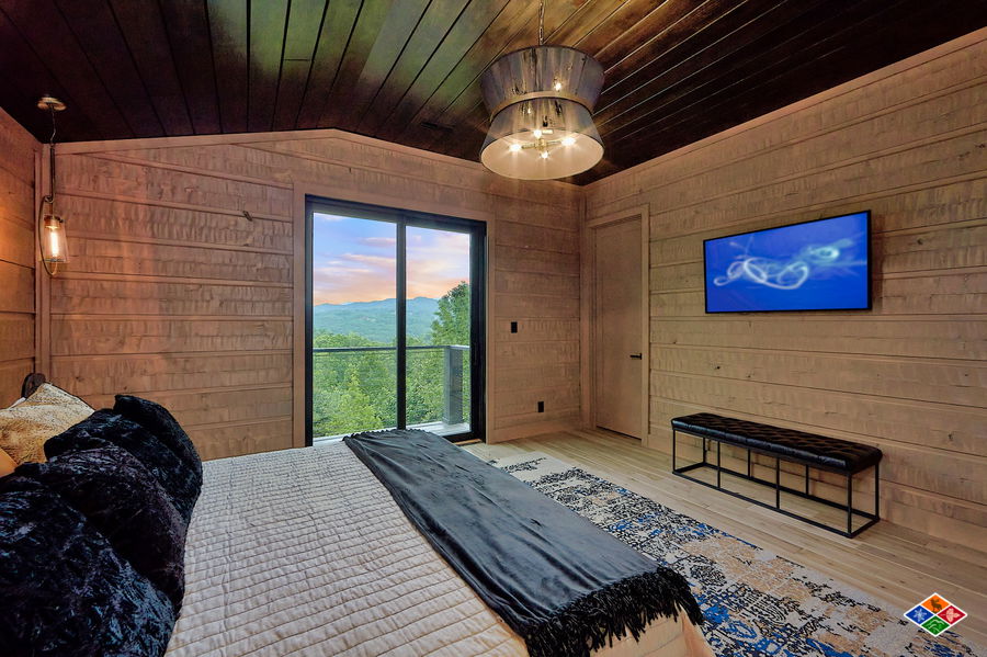 Modern Endless View Cabin