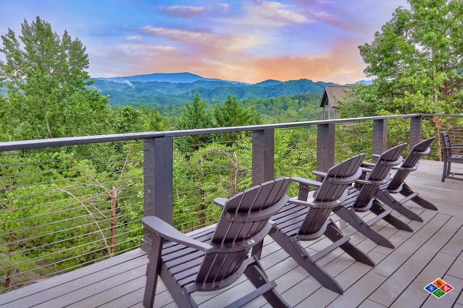 Modern Endless View Cabin