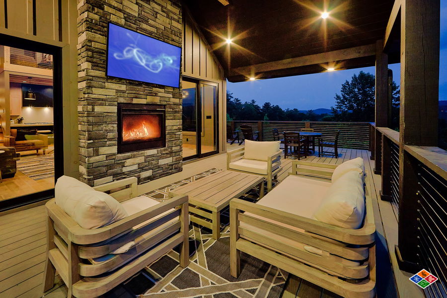 Modern Endless View Cabin