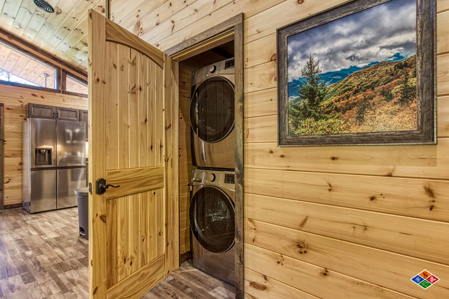 Hawksvue Smoky Mountain 4 Bedroom Cabin