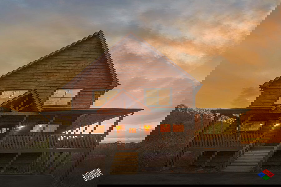 Hop To The Top Cabin