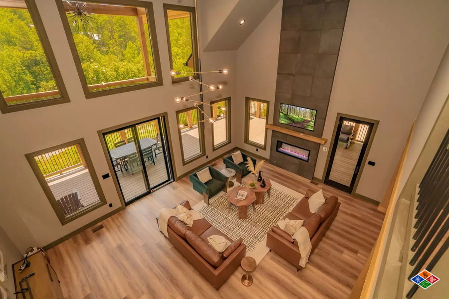 Modern Mountain Majesty Cabin