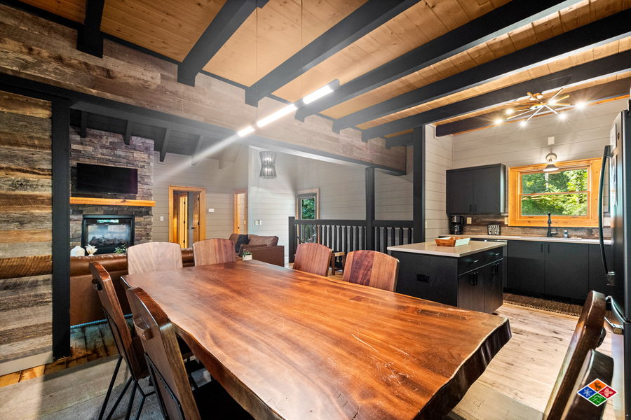 Modern Rustic Hideaway Cabin