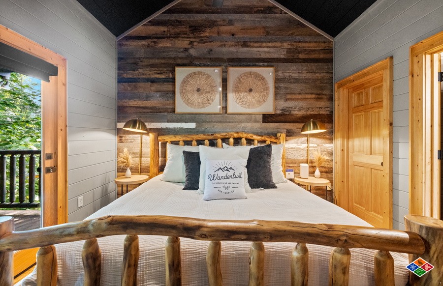 Modern Rustic Hideaway Cabin