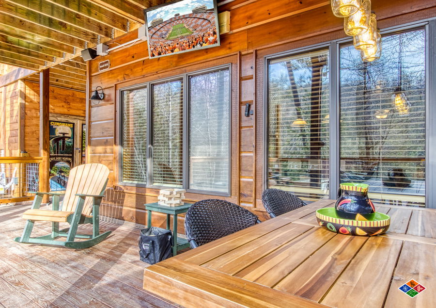 Enjoy outdoor living in your 4 Bedroom Luxury Cabin
