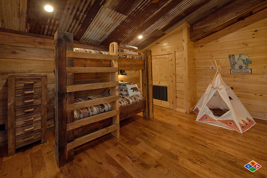 Rustic Ridge – Gatlinburg, TN Vacation | Elk Springs Resort