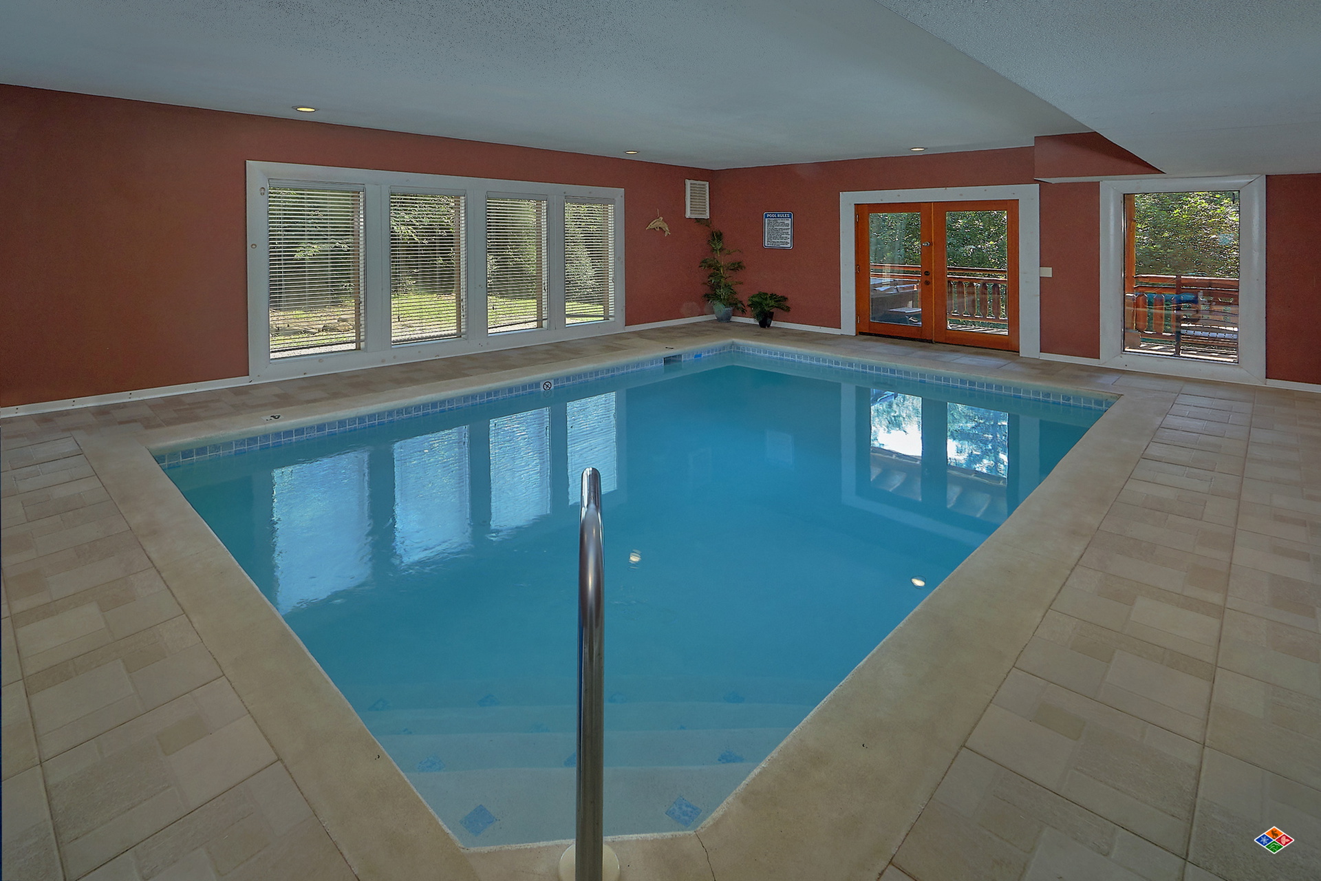 Sweet Tranquility Pool Lodge - Cosby Cabin - Smoky Mountains