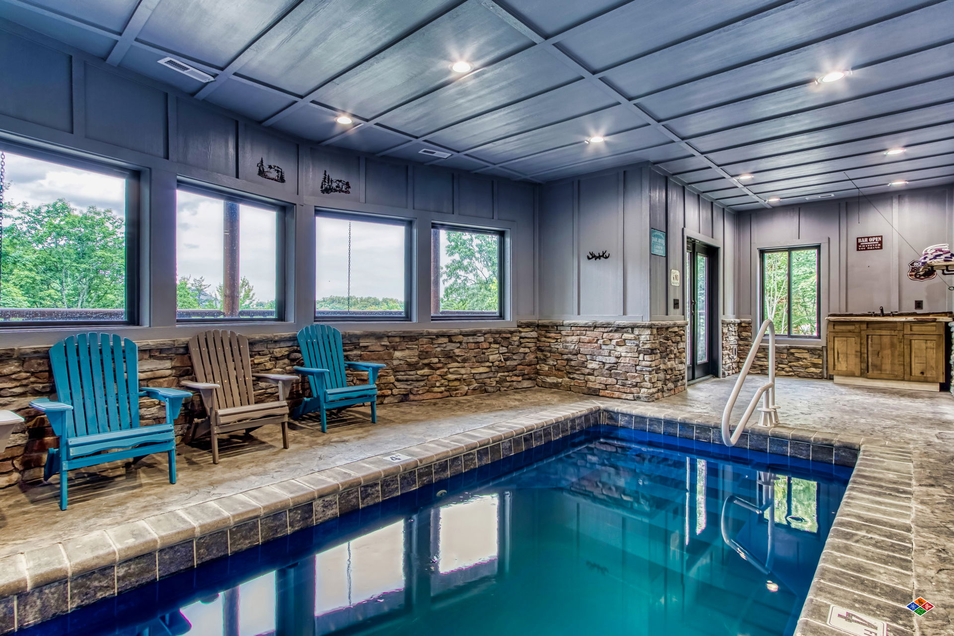 Amazing Indoor Pool Cabin