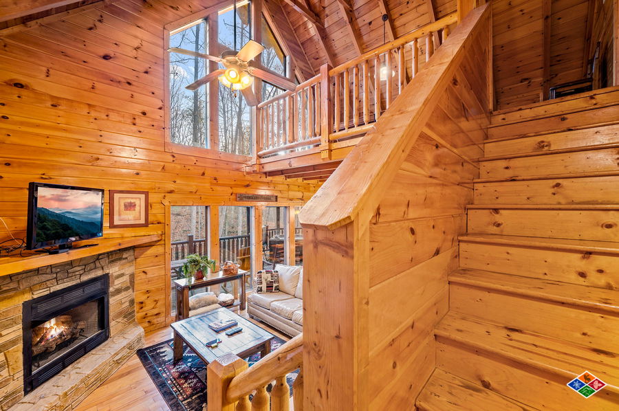 Tucked Inn - Gatlinburg Cabin - Smoky Mountains