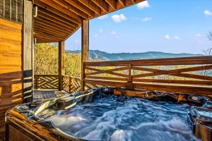 When Do the Leaves Change Colors in Gatlinburg?