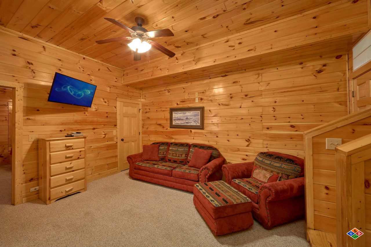 A Smoky Hideaway - Gatlinburg Cabin - Smoky Mountains