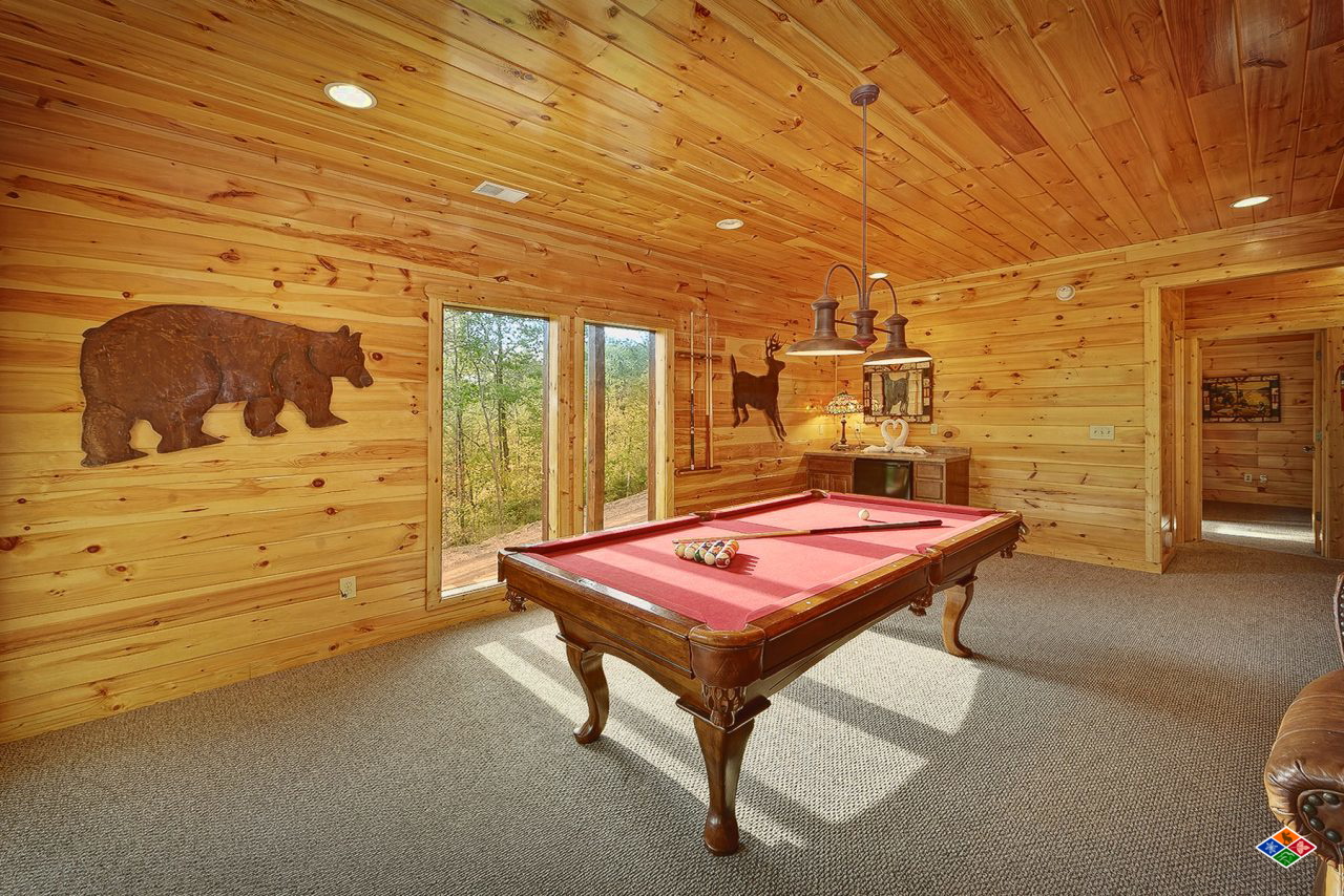 Knotty & Nice - Gatlinburg Cabin - Smoky Mountains