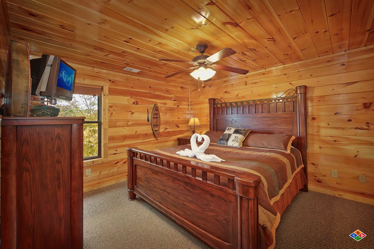 Knotty & Nice - Gatlinburg Cabin - Smoky Mountains