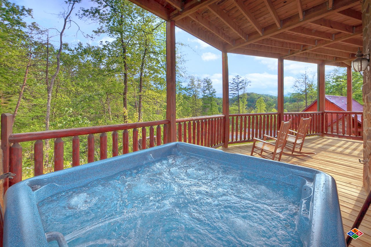 Knotty & Nice - Gatlinburg Cabin - Smoky Mountains