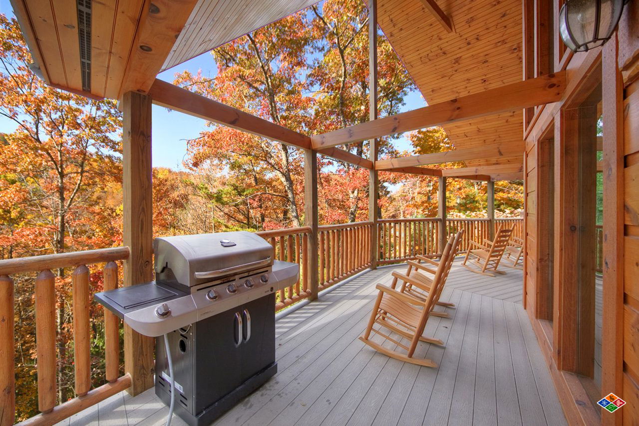 Lazy Daze Lodge - Gatlinburg Cabin - Smoky Mountains