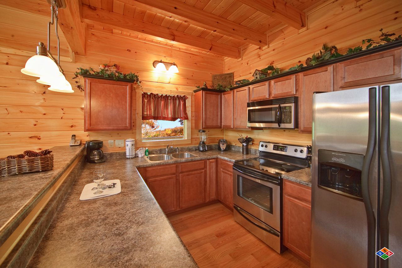 Lazy Daze Lodge - Gatlinburg Cabin - Smoky Mountains