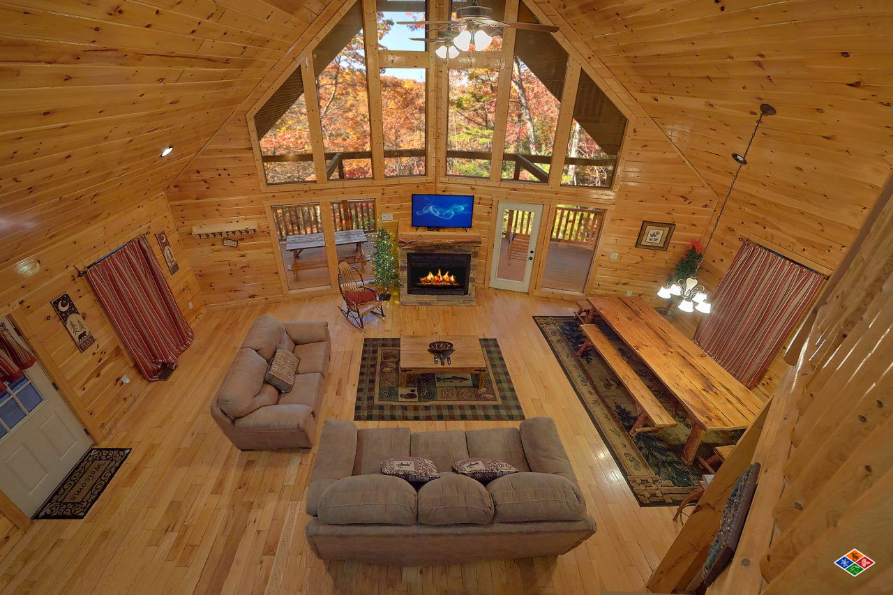 Lazy Daze Lodge - Gatlinburg Cabin - Smoky Mountains