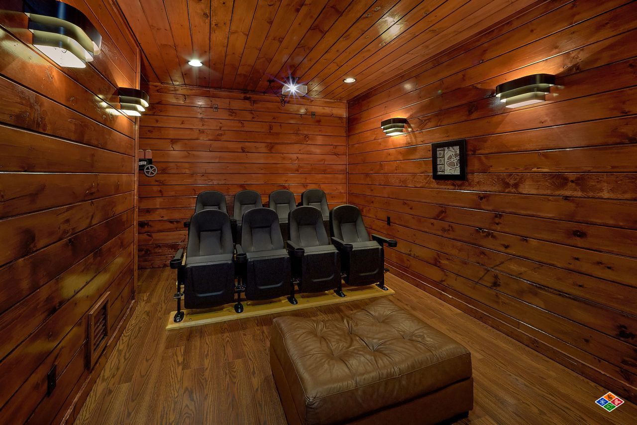 Lazy Daze Lodge - Gatlinburg Cabin - Smoky Mountains