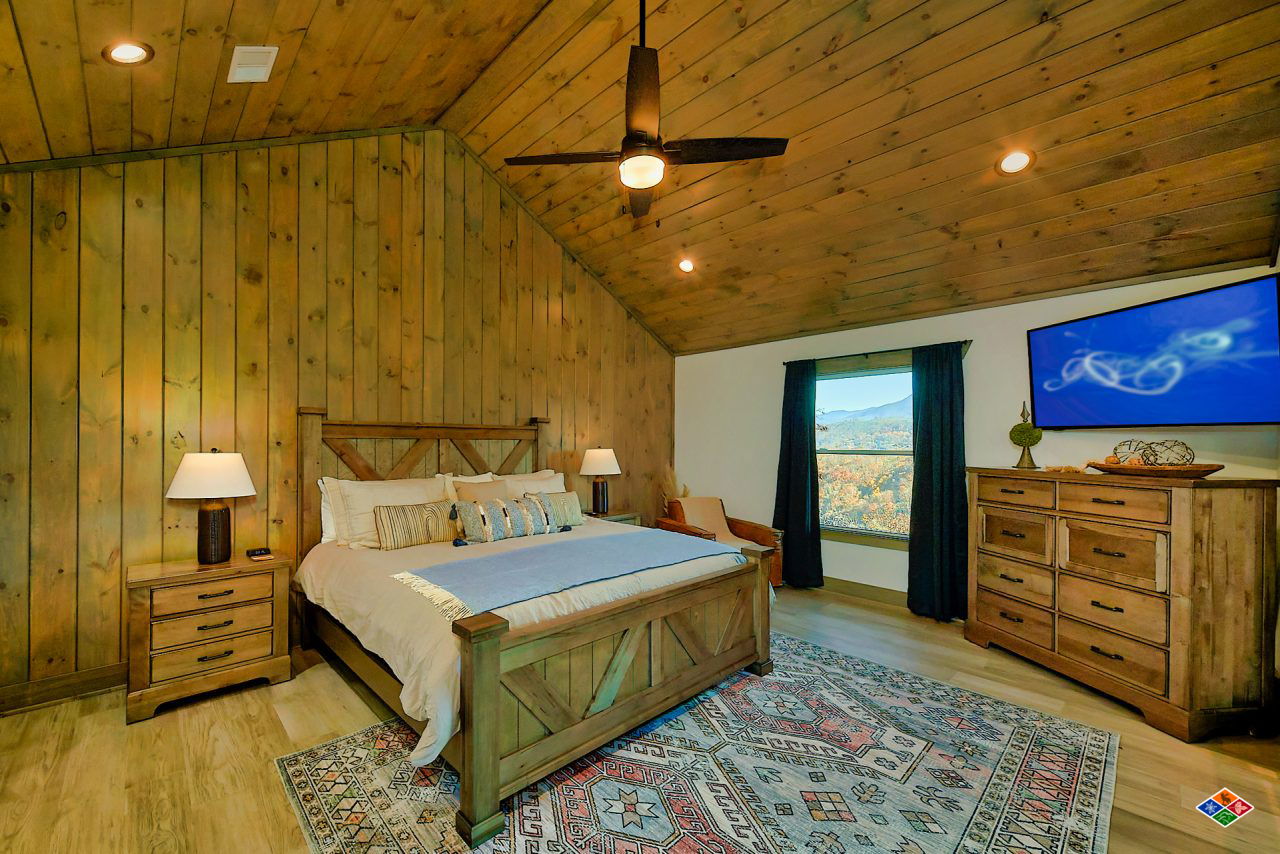 LeConte Luxury Lodge - Unbelievable Mountain Views