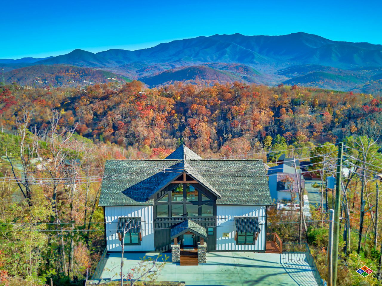 LeConte Luxury Lodge - Unbelievable Mountain Views