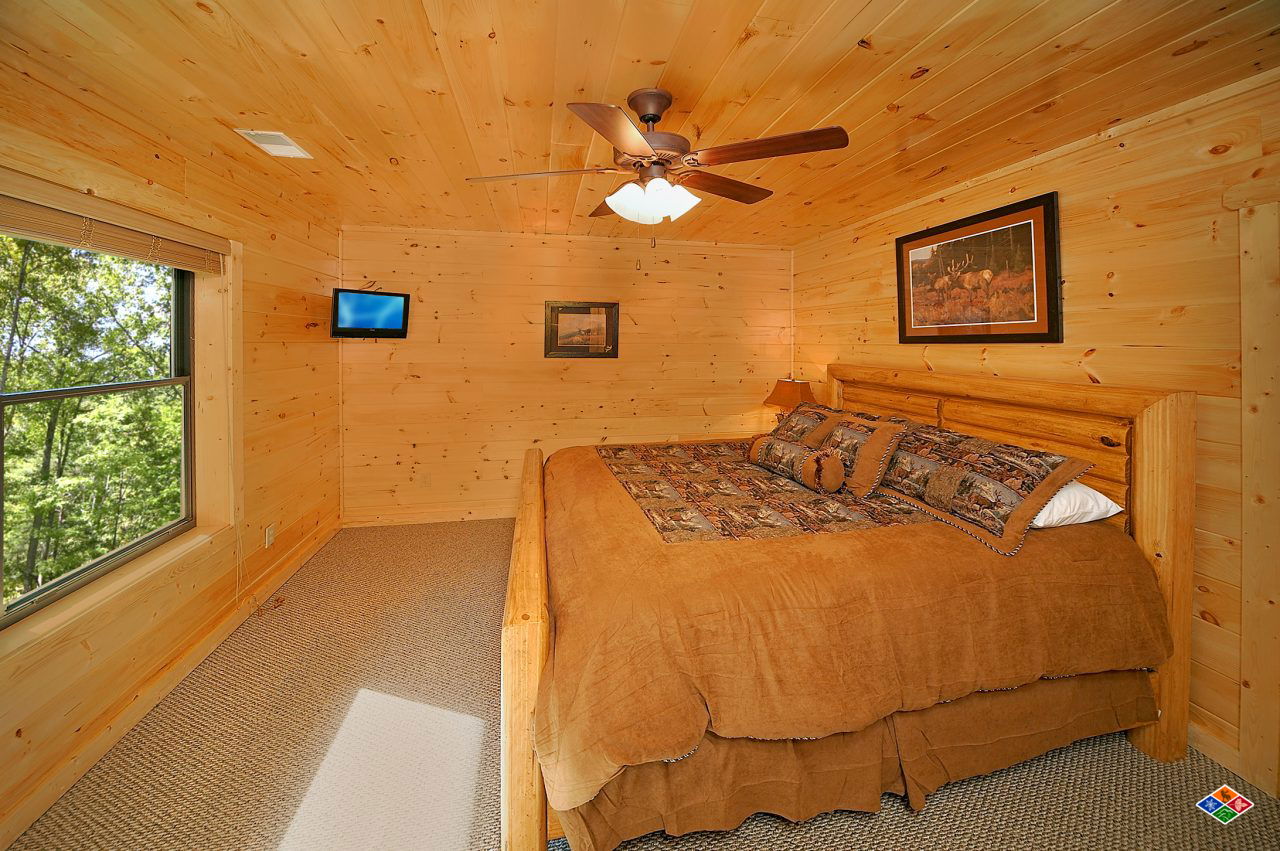 Lumberjack Lodge - Gatlinburg Cabin - Smoky Mountains
