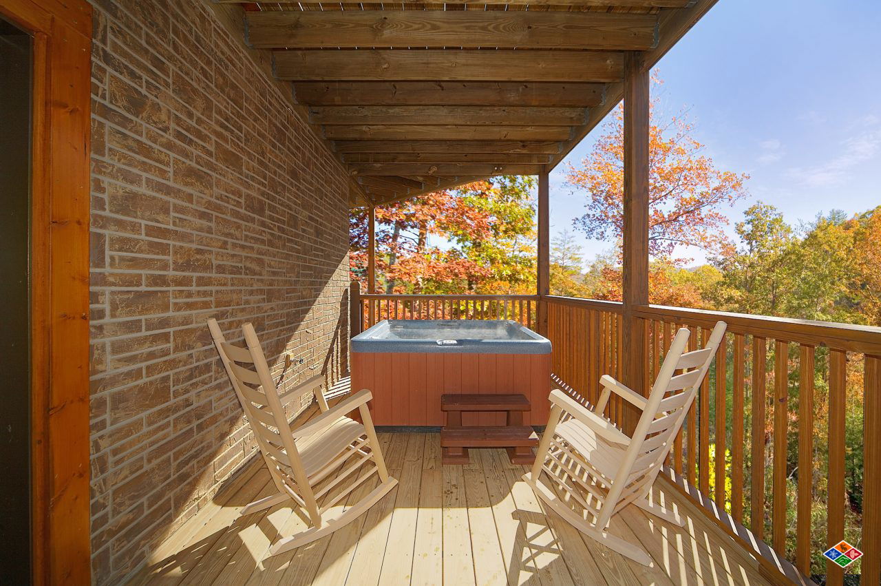 Lumberjack Lodge - Gatlinburg Cabin - Smoky Mountains