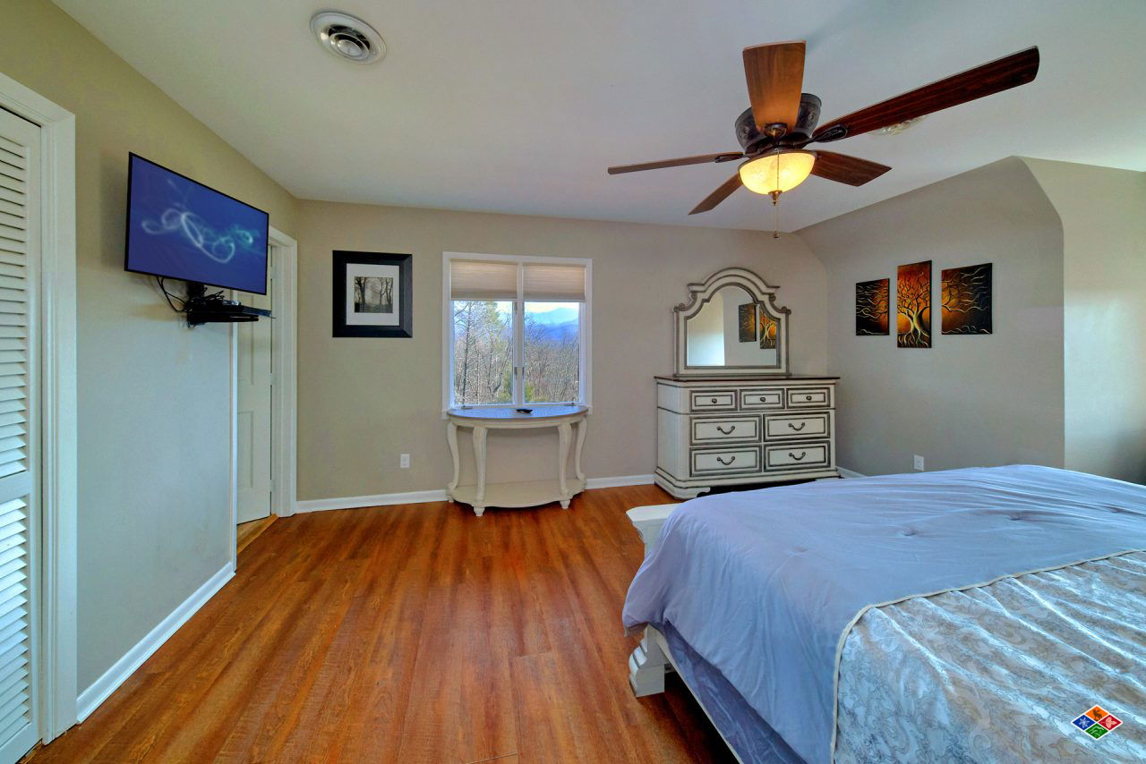 Mountain View Mansion - Gatlinburg Cabin - Smoky Mountains