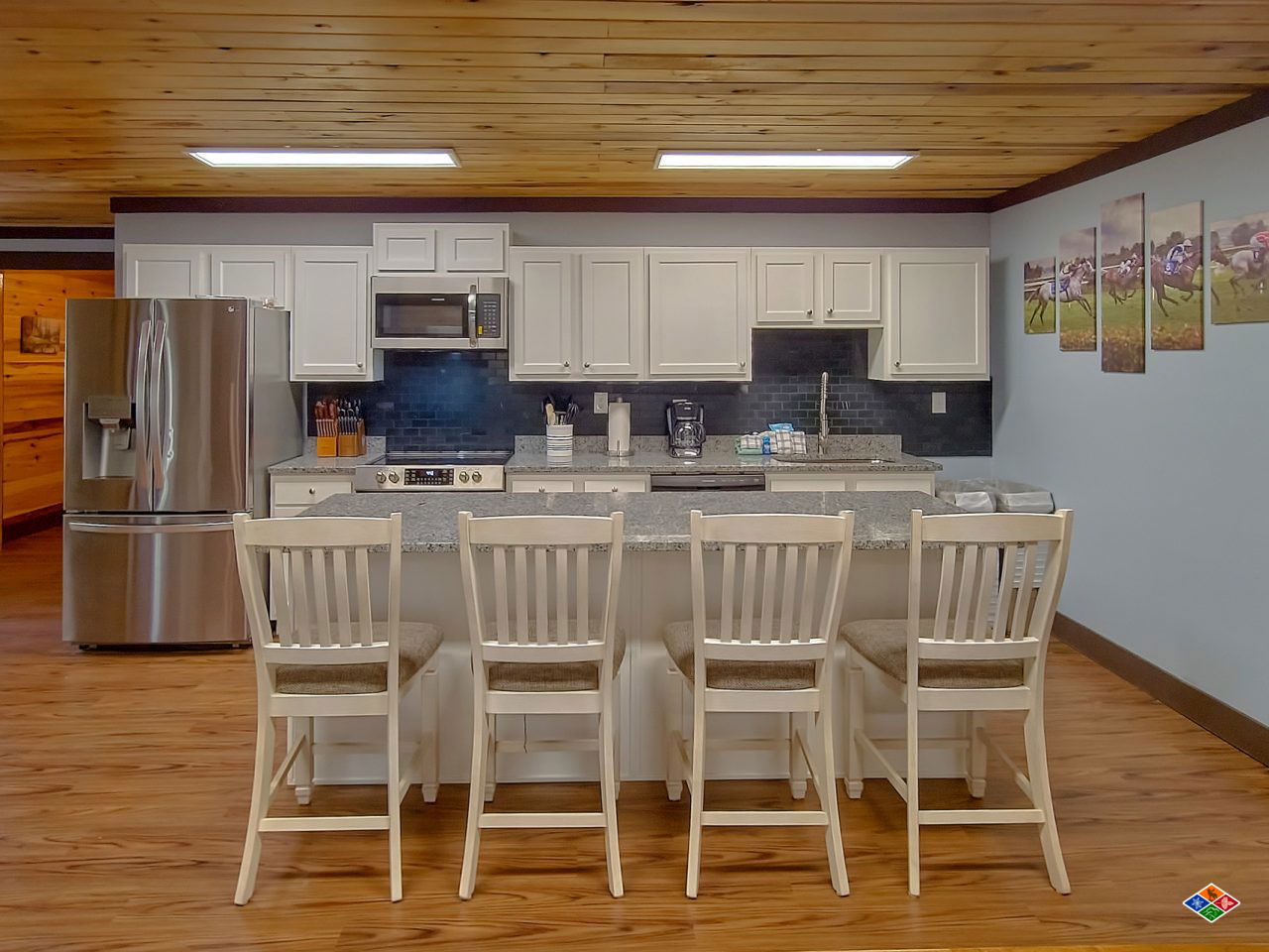 The Skybox Lodge Large Group Cabin